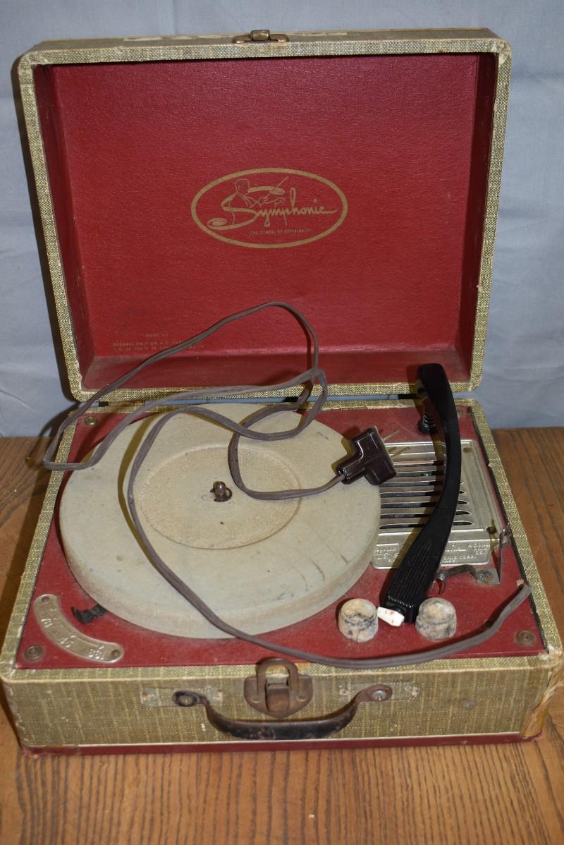 Record Player- Red Box | EstateSales.org