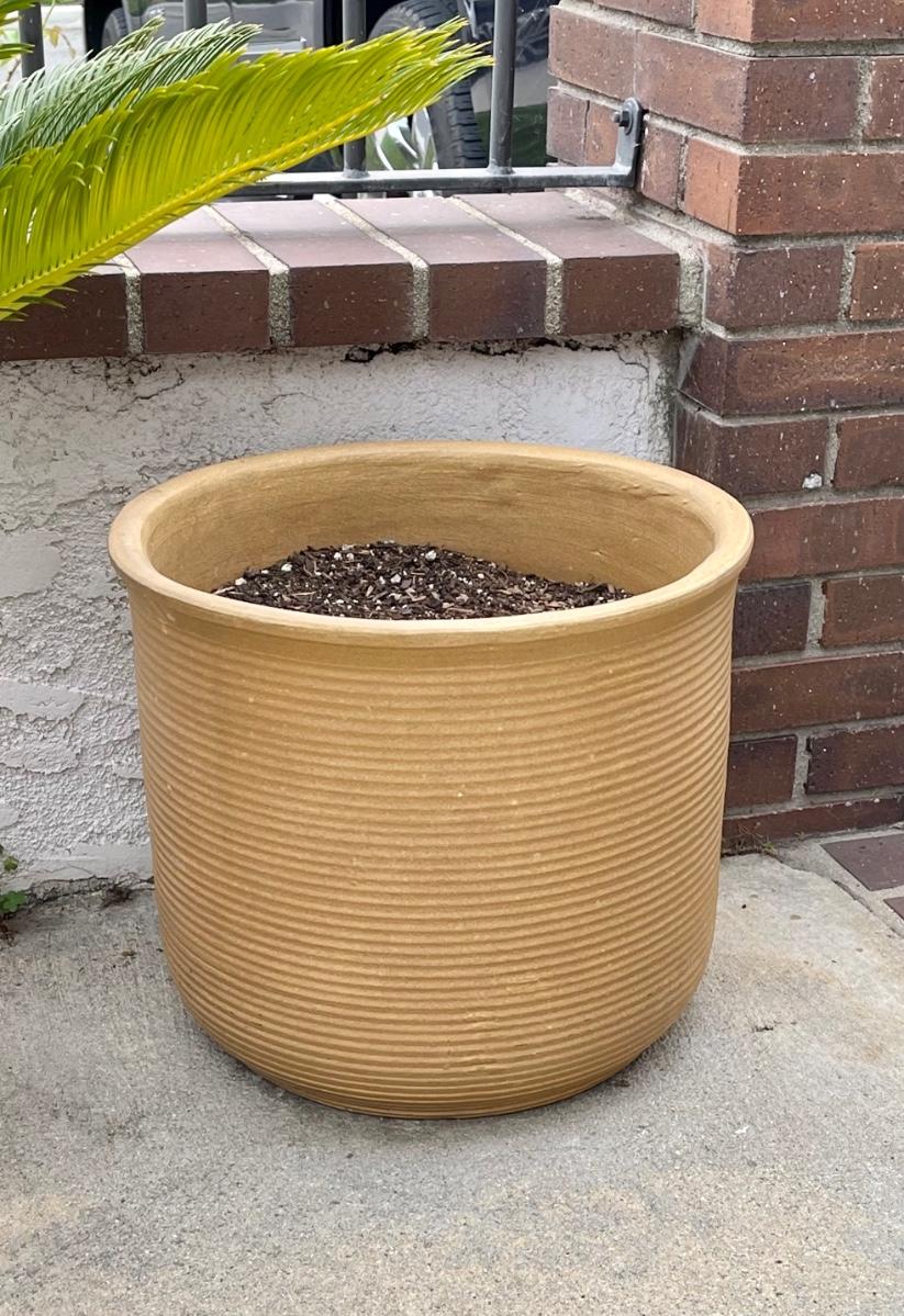 Large Clay Horizontal Line Textured Planter Pot | EstateSales.org