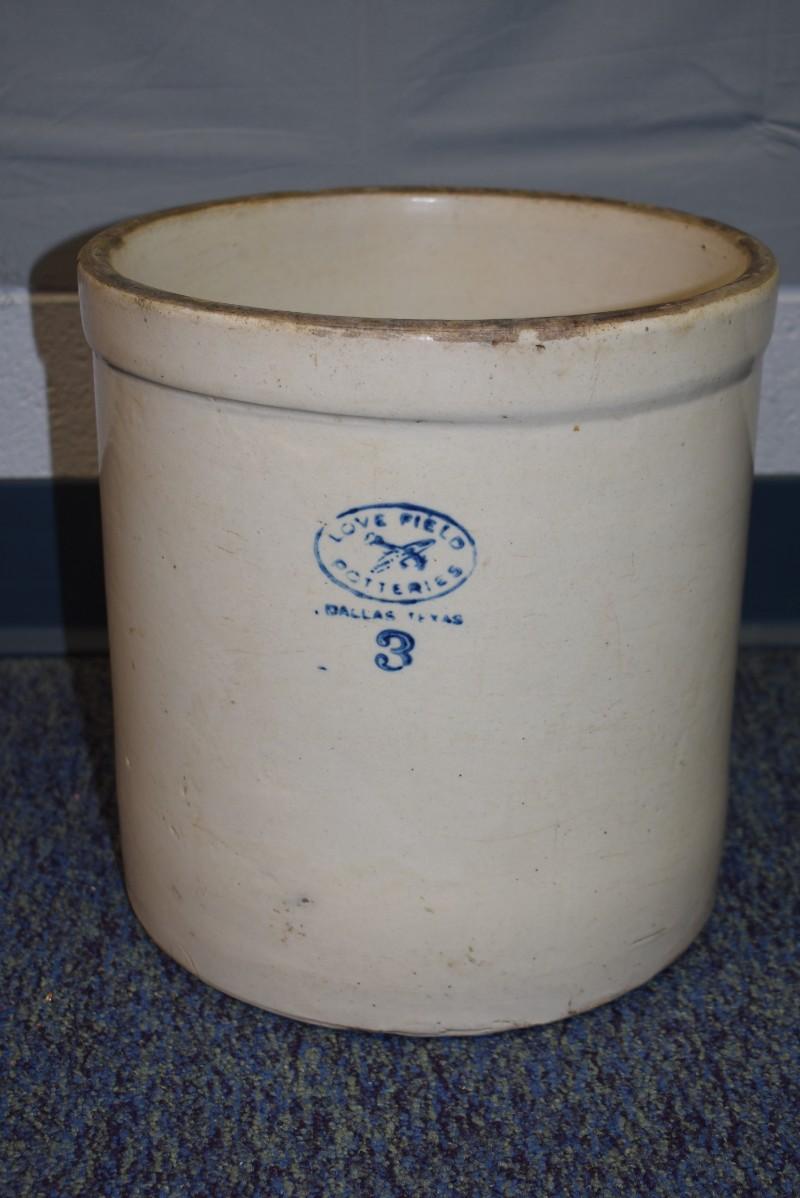 #3 Love Field Crock | EstateSales.org