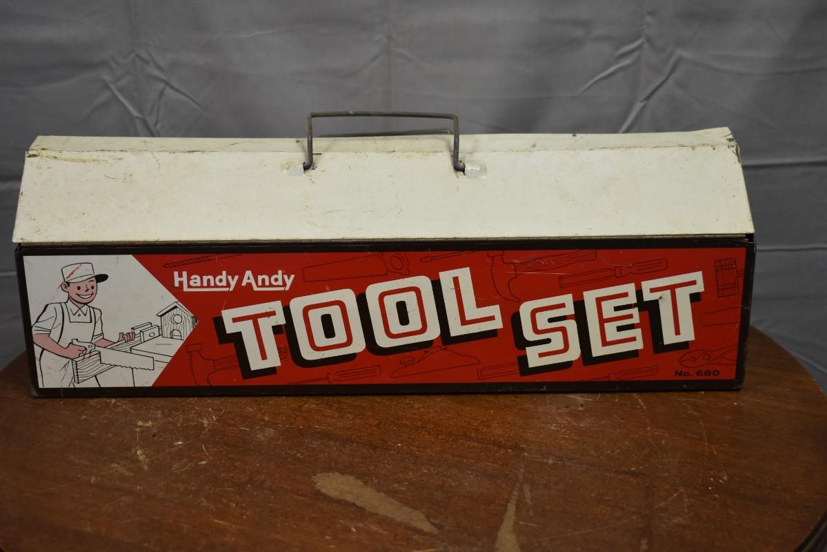 Handy Andy Metal Tool Box | EstateSales.org