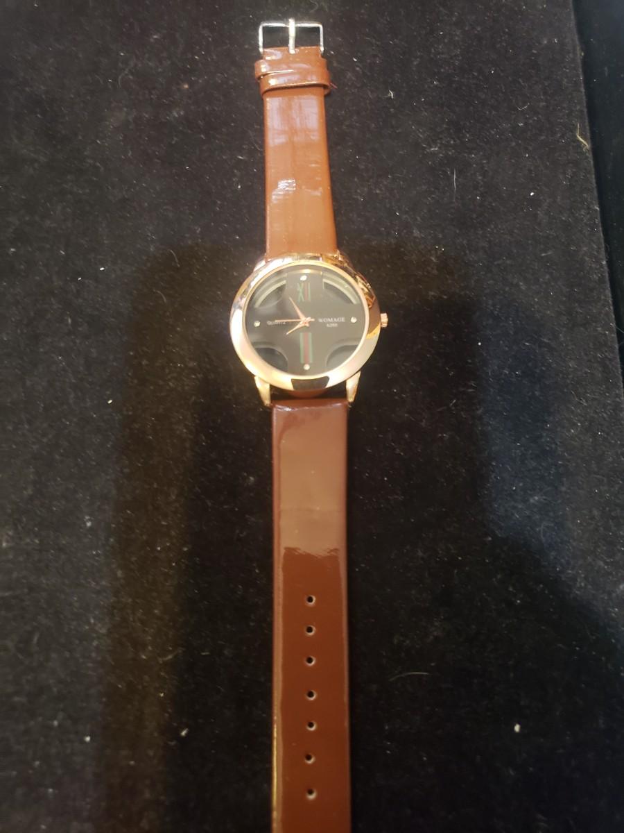 Womage watch new | EstateSales.org