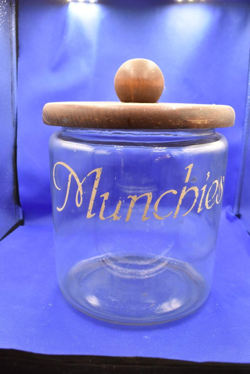 Munchie Jar | EstateSales.org