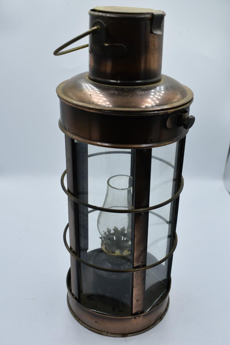 Cool Lantern | EstateSales.org