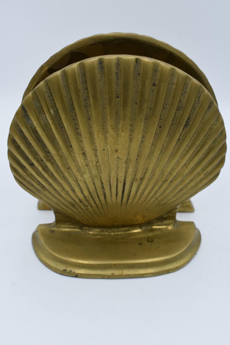 Sea shell book ends | EstateSales.org