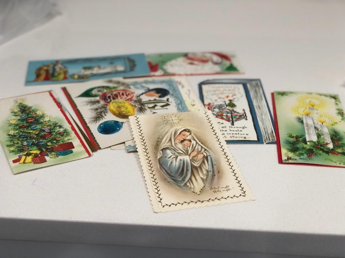 Lot of Vintage Christmas Cards (no envelopes) | EstateSales.org