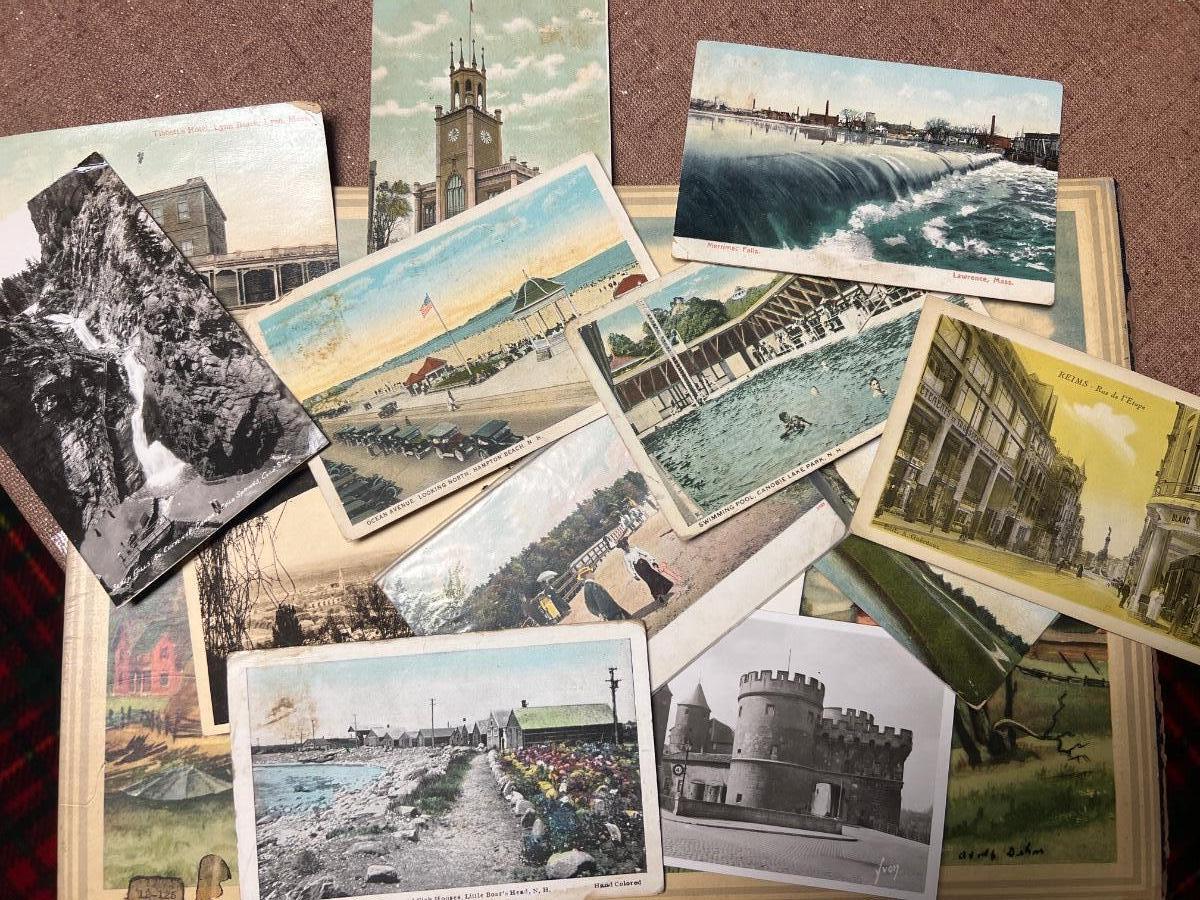 Vintage Postcard lot | EstateSales.org