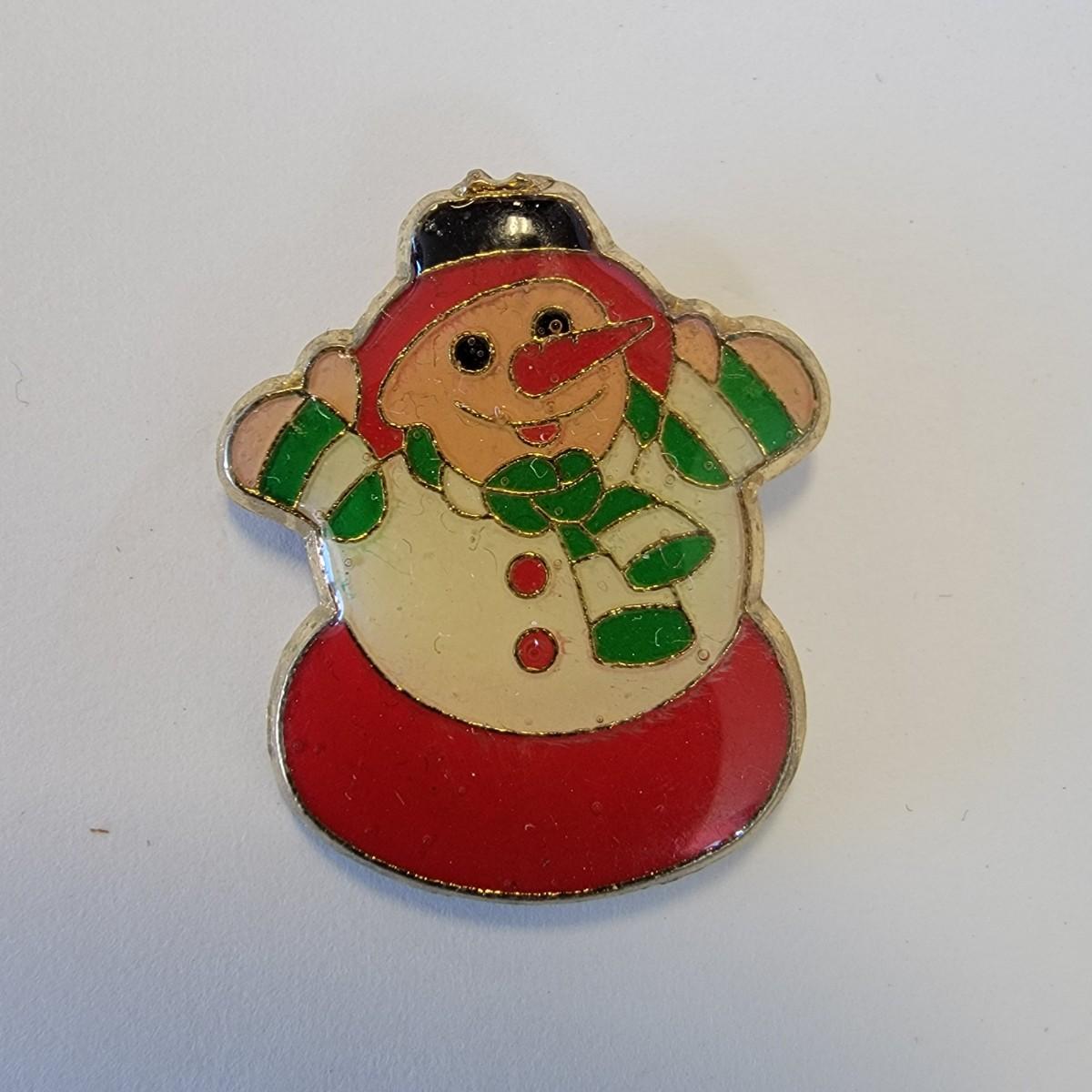 Snowman Pin | EstateSales.org