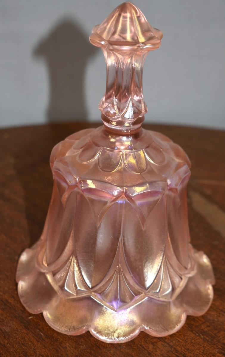 Pink Bell- Fenton | EstateSales.org