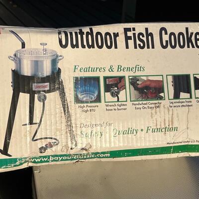 BAYOU CLASSIC ~ Outdoor Fish Cooker | EstateSales.org