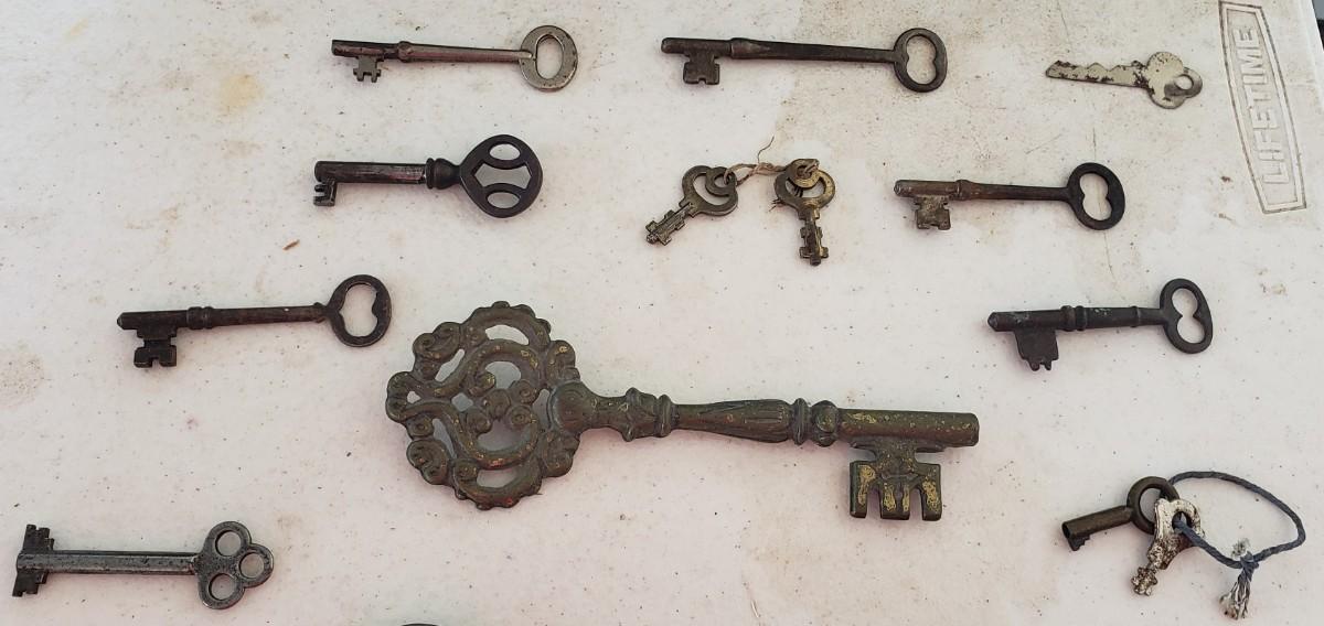 Key Lot | EstateSales.org