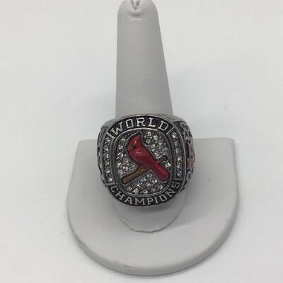 Cardinal Ring | EstateSales.org