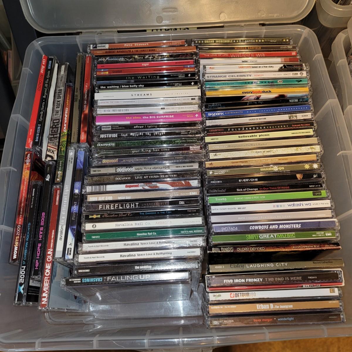 Lot of Cds | EstateSales.org