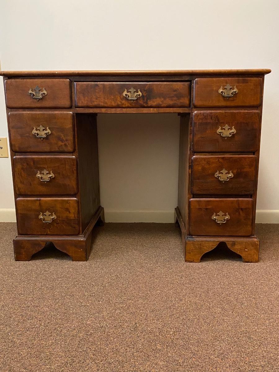 LOT 178G: Wood Student/Office Desk | EstateSales.org