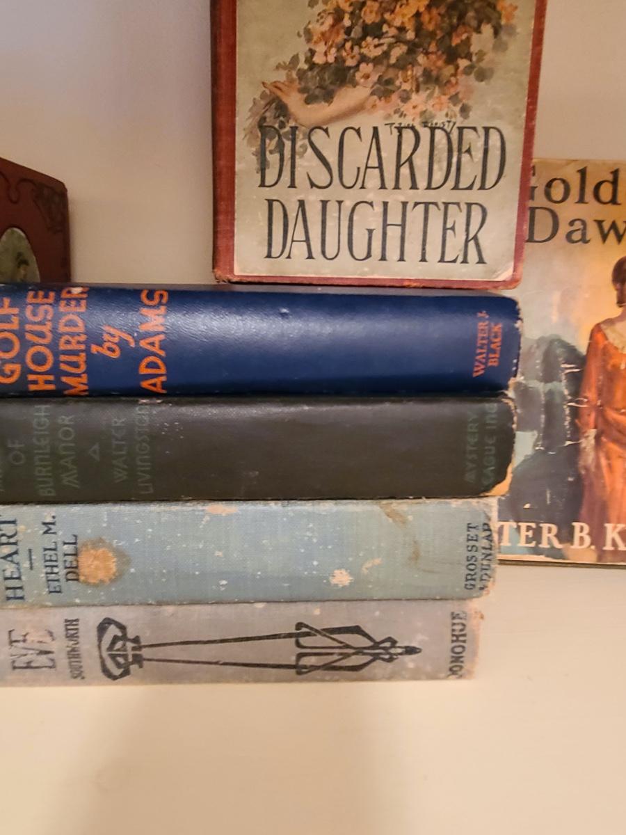 LOT 156: Antique/Vintage Books | EstateSales.org