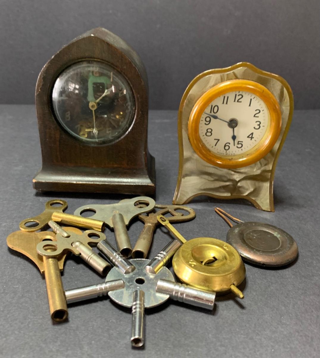 LOT 115R: Vintage Clocks & Keys Collection | EstateSales.org