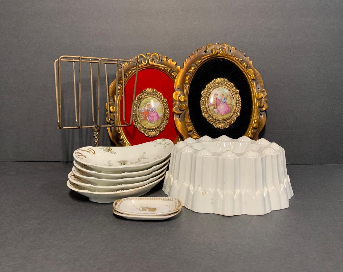 LOT 51R: Shelly England Old Ironstone Jello Mold, Toast Stand, John ...