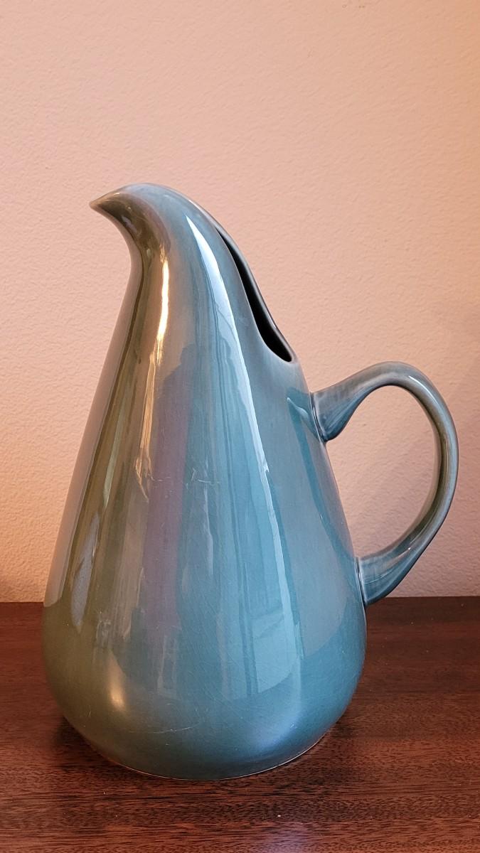 Lot 142: Russell Wright Blue Pitcher | EstateSales.org