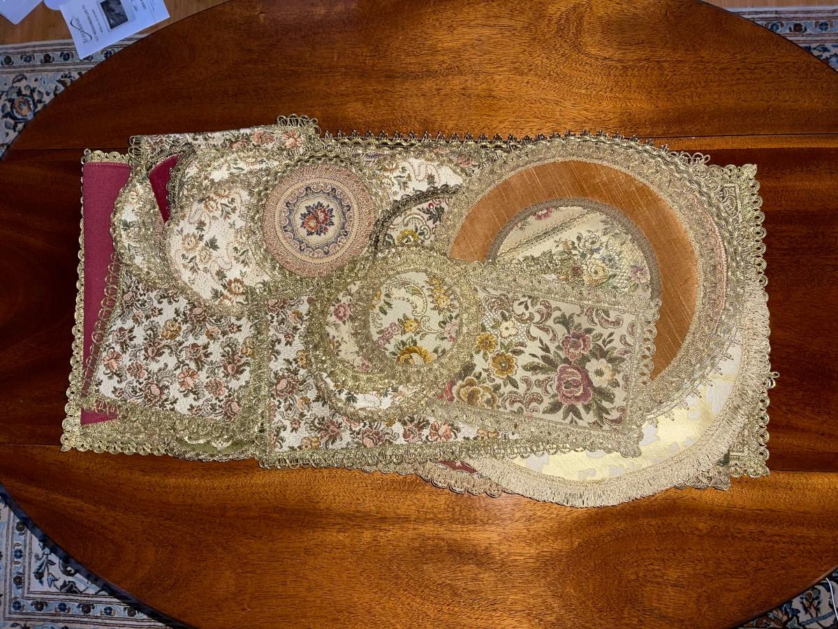 Large Lot of Brocade Table Décor | EstateSales.org