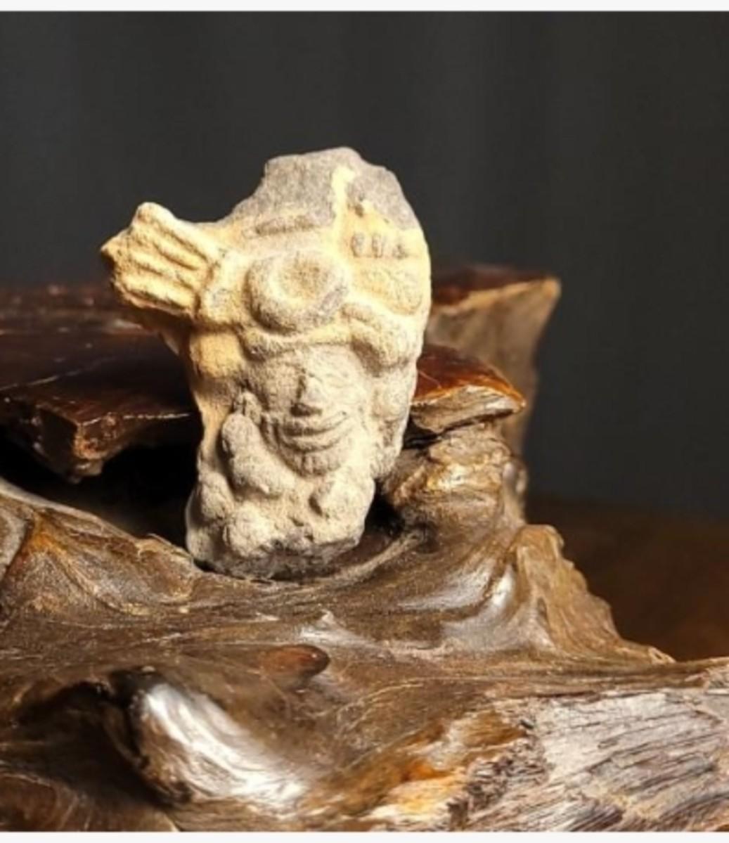 Lot 140: Pre-Columbian Small Effigy | EstateSales.org