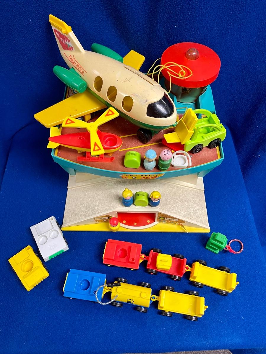 Vintage 1972 Fisher Price Little People Play Family Airport with Extra ...