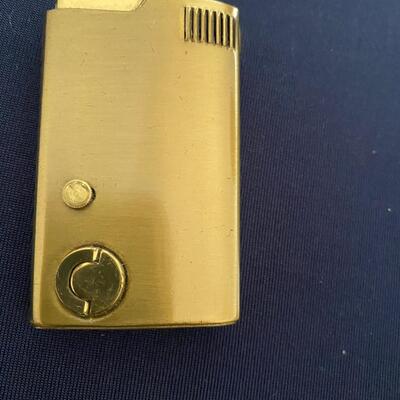 Crown Musical Deluxe Cigarette Lighter | EstateSales.org