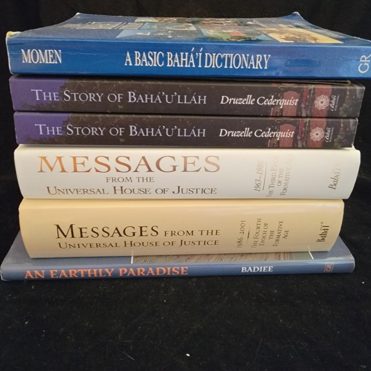 Lot of 6 Books | EstateSales.org