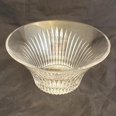 Large Crystal Bowl | EstateSales.org