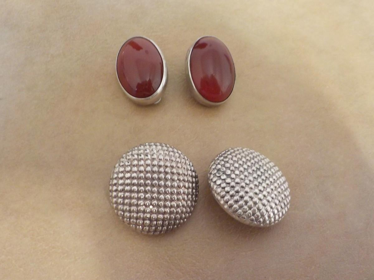 2 sets sterling silver of clip on rings. | EstateSales.org