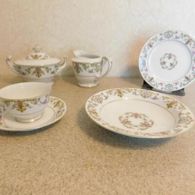 Vintage Sango Japanese China Set Rococo Pattern Approximately 34 Pieces ...