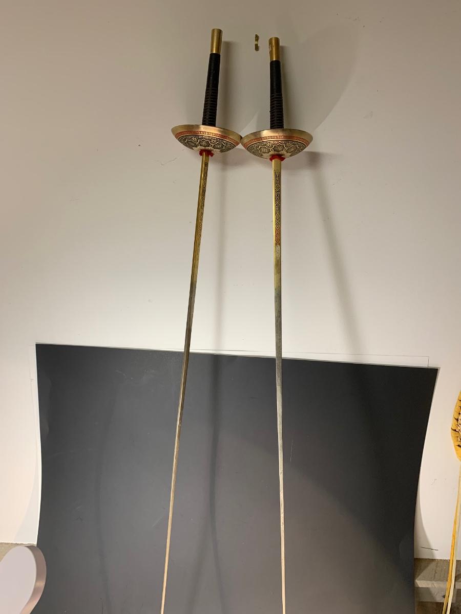 SPANISH FENCING FOILS | EstateSales.org