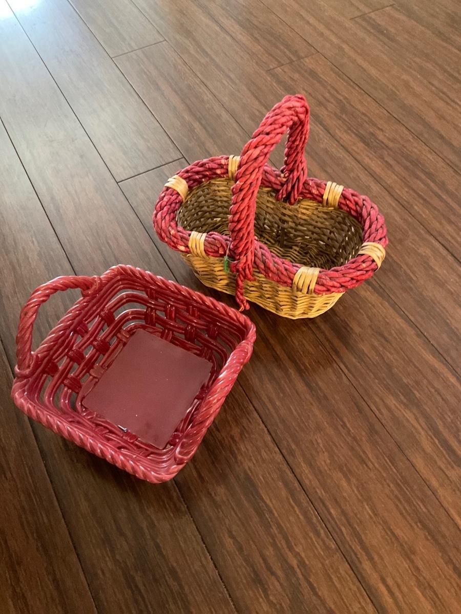 2 decorative red baskets | EstateSales.org