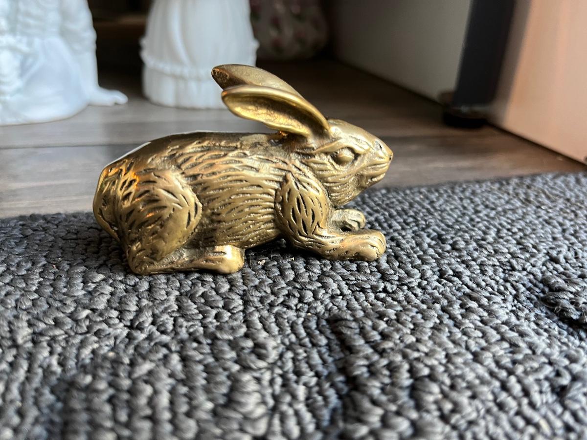 Vintage solid brass bunny figurine | EstateSales.org
