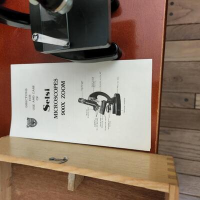 Selsi Microscope 900x Zoom in box | EstateSales.org