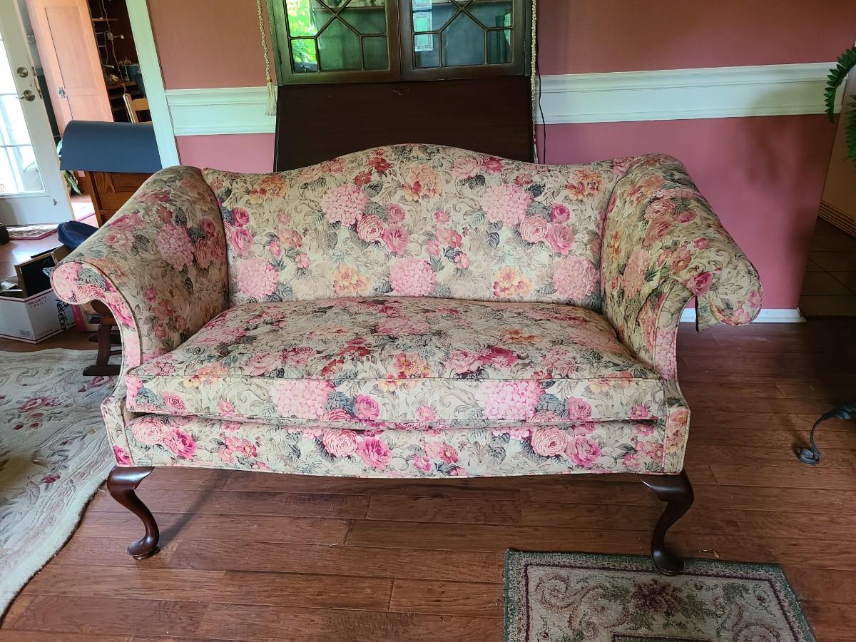 Lot 401: Floral Petite Parlor Couch made in Hickory, NC | EstateSales.org