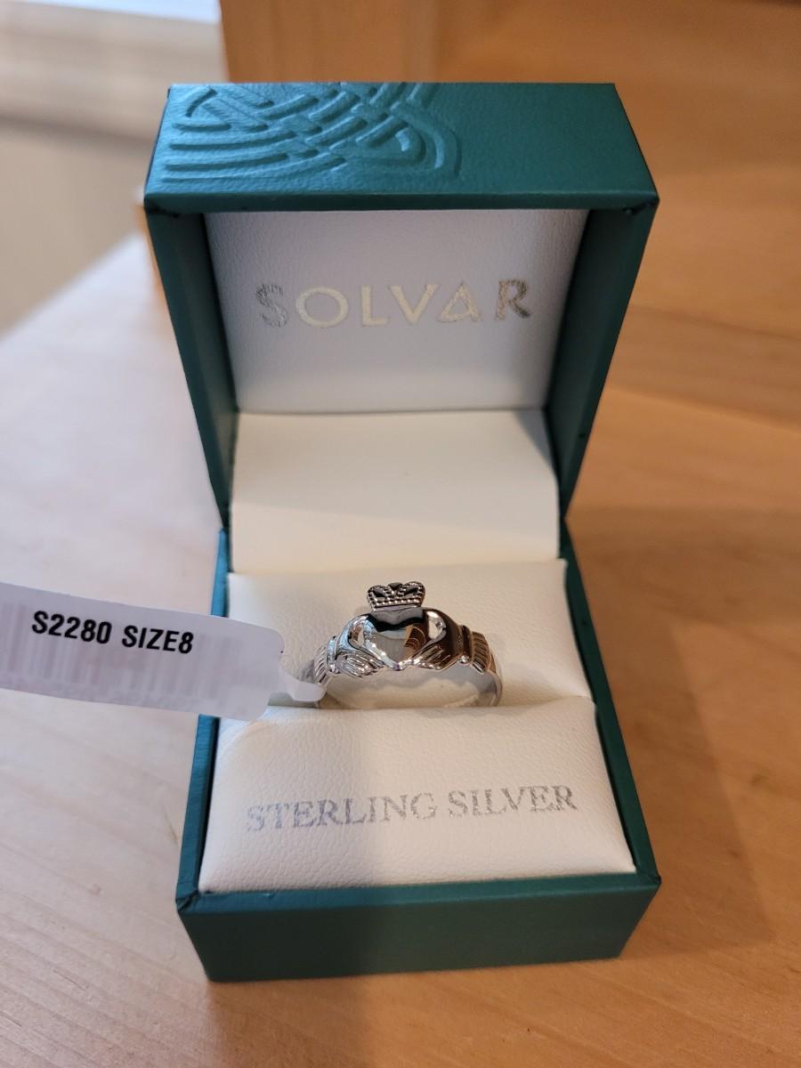 Solvar Sterling Silver Ring | EstateSales.org