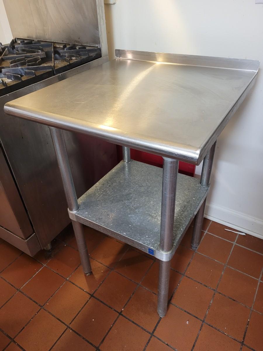 Metal Prep Table | EstateSales.org