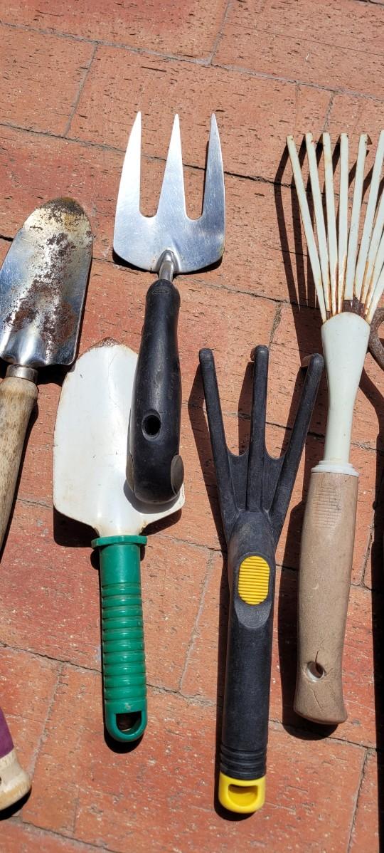 Lot 37: Assortment of Garden Tools | EstateSales.org
