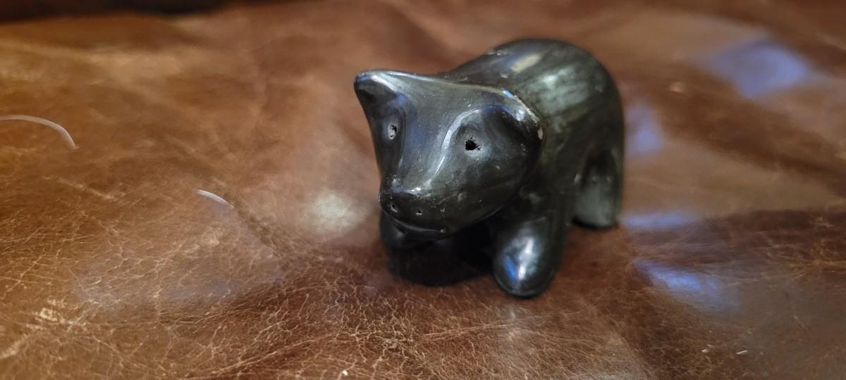 Lot 201: Native American Carved Stone Pig | EstateSales.org