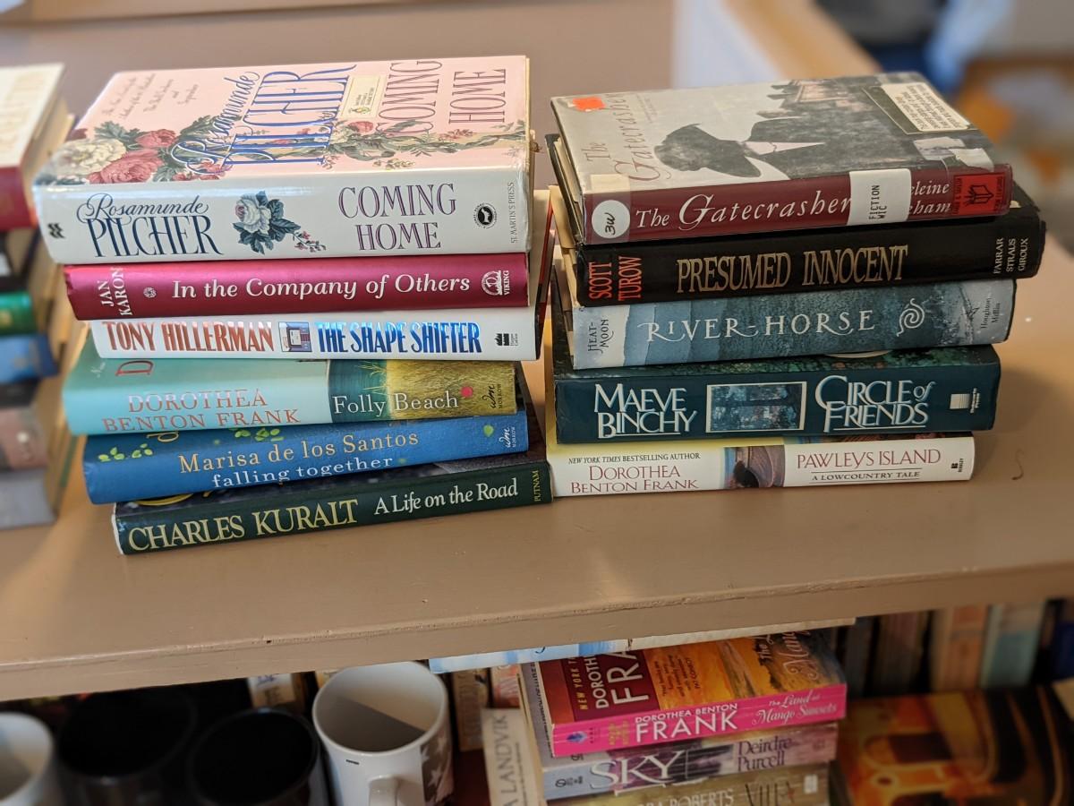 Collection of Like New HB Books (gatecrasher) | EstateSales.org