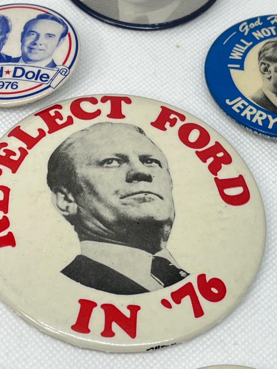 LOT 22: Gerald Ford 1976 Presidential Campaign Buttons | EstateSales.org