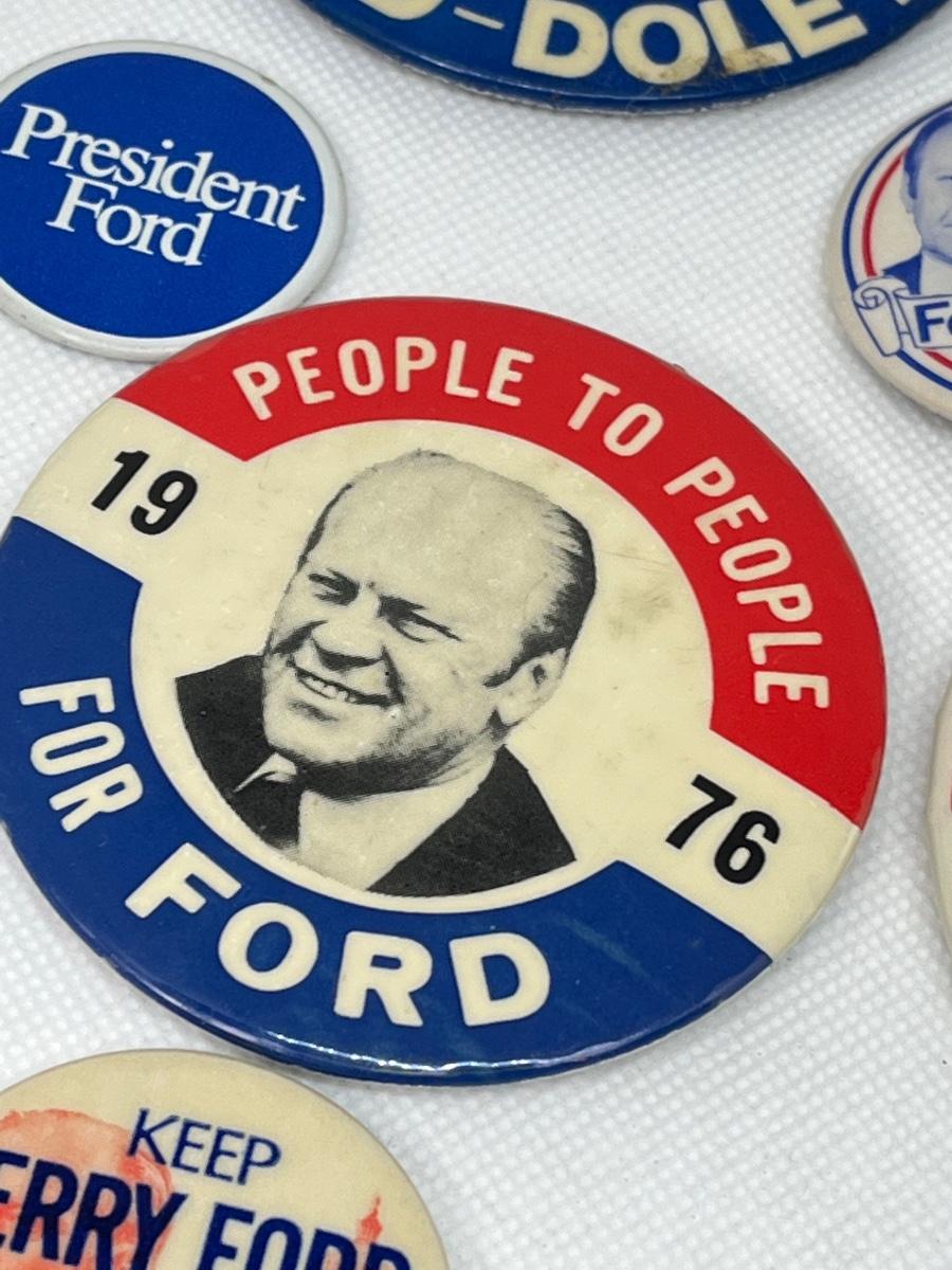 LOT 22: Gerald Ford 1976 Presidential Campaign Buttons | EstateSales.org