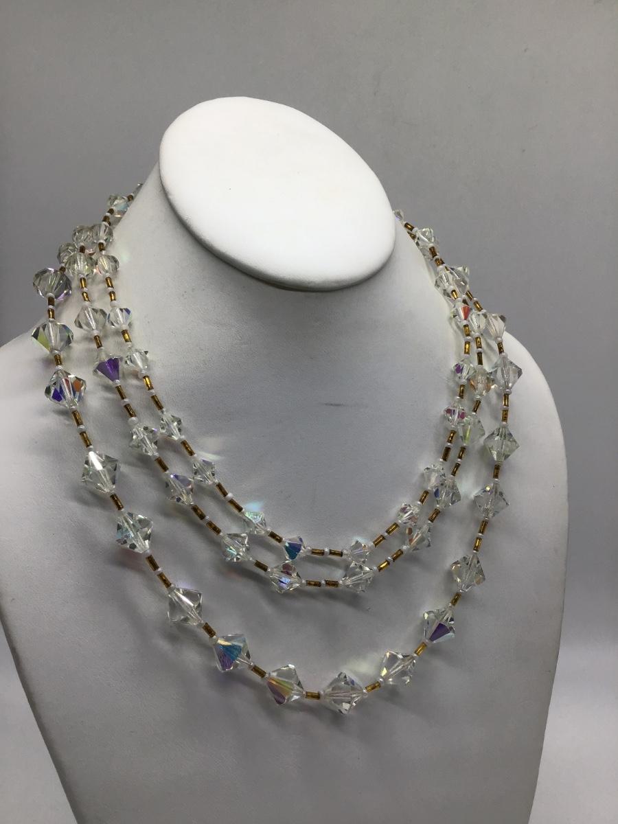 Vintage Glass 3 Strand Beautiful Clasp | EstateSales.org