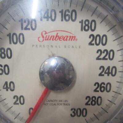 Sunbeam Scale- 300 lb Capacity | EstateSales.org