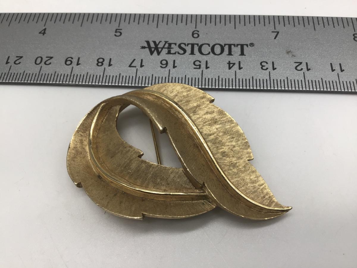 Vintage Trafari Brooch | EstateSales.org