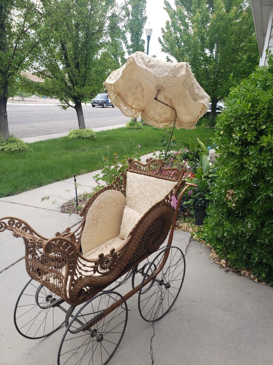 Antique Victorian Pram/Stroller | EstateSales.org