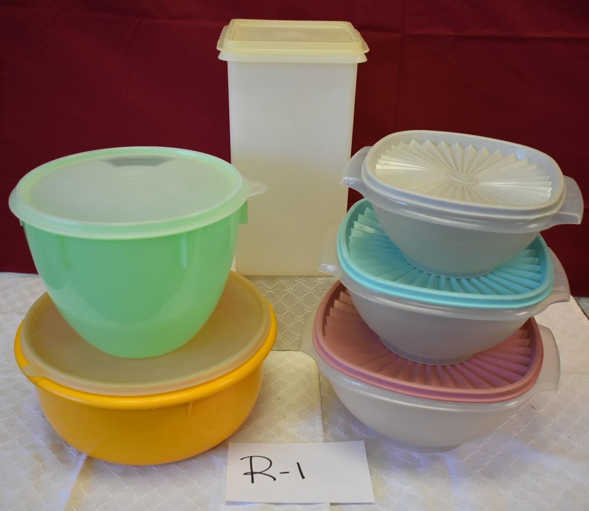 6 Pc Vintage Tupperware | EstateSales.org