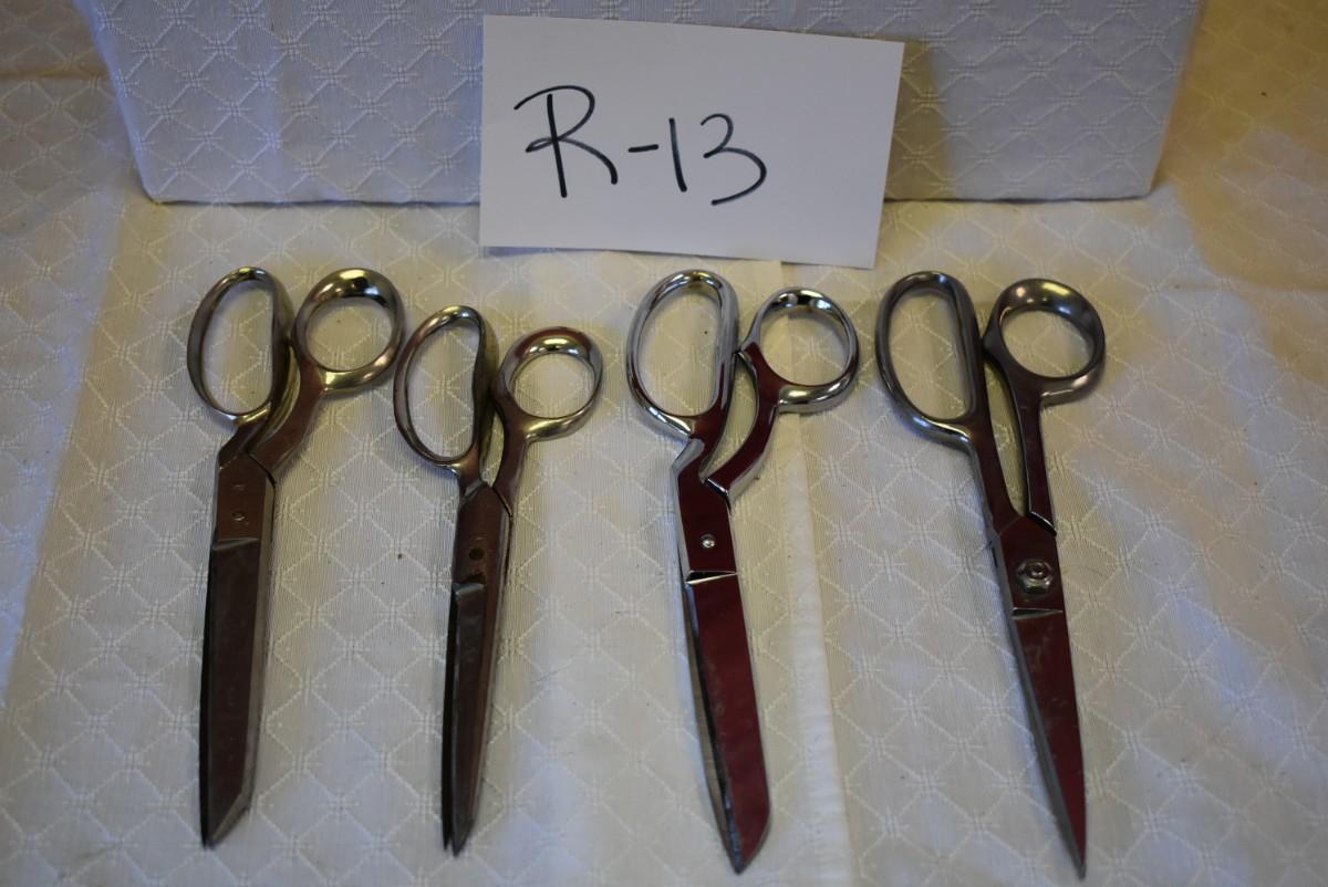 Scissor Lot | EstateSales.org