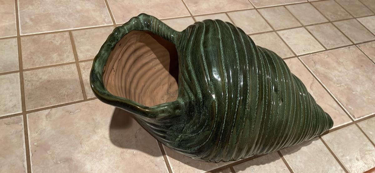 Large Shell Planter | EstateSales.org