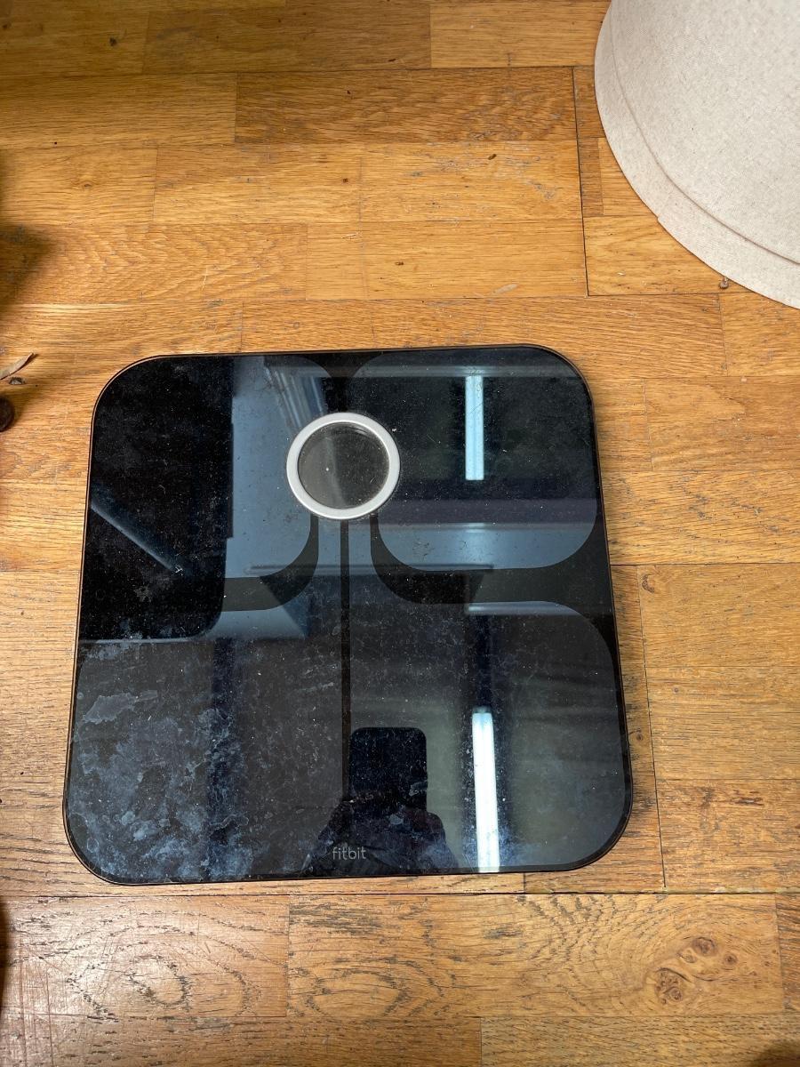 Fit Bit Aria FB201B WiFi Smart Scale | EstateSales.org