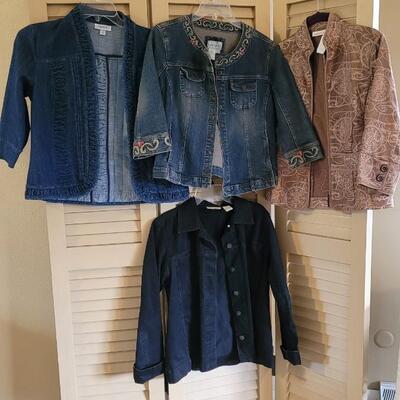 Lot 277: Ladies Petite Small & Medium Jackets | EstateSales.org